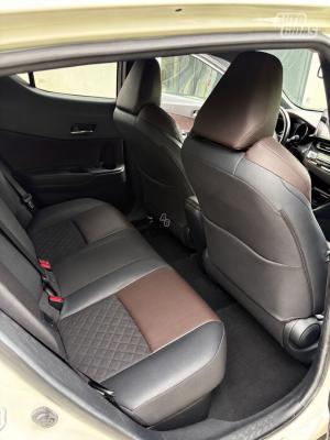 Balts Toyota C-HR 2017 Viļņa, ar dzinēja tilpumu 1.80 L un nobraukumu 126 tūkst. km par 16000 €, foto 9 vietnē AUTOMOTO.COM.LV