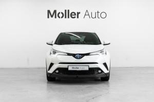 White Toyota C-HR 2017 in Vilnius, with an engine capacity of 1.80 L and mileage of 163 thousand km for 15700 €, photo 6 on AUTOMOTO.COM.LV