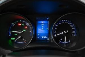 White Toyota C-HR 2017 in Vilnius, with an engine capacity of 1.80 L and mileage of 163 thousand km for 15700 €, photo 12 on AUTOMOTO.COM.LV