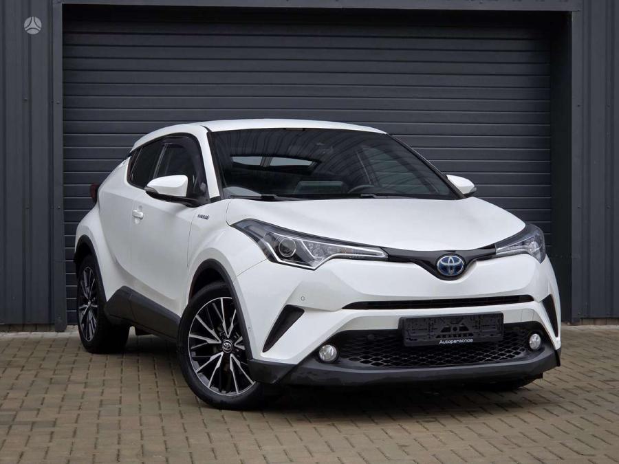 Balts Toyota C-HR 2018 Kauņa, ar dzinēja tilpumu 1.80 L un nobraukumu 203 tūkst. km par 15850 €, foto 7 vietnē AUTOMOTO.COM.LV