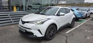 Белый Тойота C-HR 2018 в Вильнюс, объемом двигателя 1.80 л и пробегом 68 тыс. км за 18650 €, фото 2 на AUTOMOTO.COM.LV