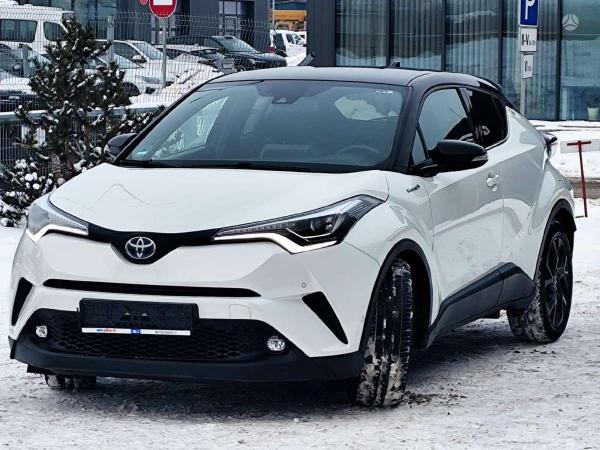 Белый Тойота C-HR 2018 в Шяуляй, объемом двигателя 1.80 л и пробегом 130 тыс. км за 15900 €, фото 3 на AUTOMOTO.COM.LV