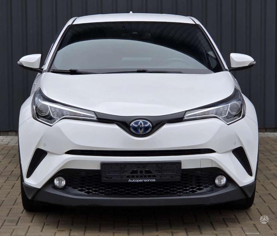 Balts Toyota C-HR 2018 Kauņa, ar dzinēja tilpumu 1.80 L un nobraukumu 205 tūkst. km par 15450 €, foto 13 vietnē AUTOMOTO.COM.LV