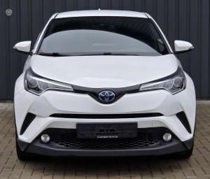 Белый Тойота C-HR 2018 в Каунас, объемом двигателя 1.80 л и пробегом 203 тыс. км за 15250 €, фото 2 на AUTOMOTO.COM.LV
