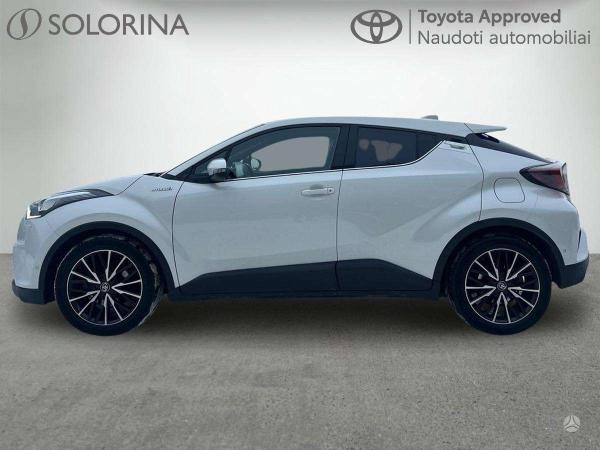 Белый Тойота C-HR 2018 в Клайпеда, объемом двигателя 1.80 л и пробегом 75 тыс. км за 19900 €, фото 3 на AUTOMOTO.COM.LV