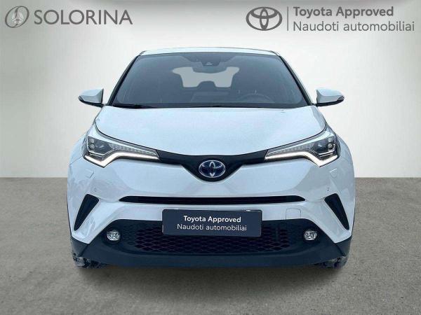 Белый Тойота C-HR 2018 в Клайпеда, объемом двигателя 1.80 л и пробегом 75 тыс. км за 19900 €, фото 5 на AUTOMOTO.COM.LV