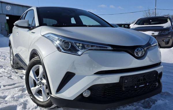 Balts Toyota C-HR 2018 Šauļi, ar dzinēja tilpumu 1.80 L un nobraukumu 180 tūkst. km par 13950 €, foto 1 vietnē AUTOMOTO.COM.LV