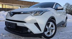 White Toyota C-HR 2018 in Siauliai, with an engine capacity of 1.80 L and mileage of 180 thousand km for 14200 €, photo  on AUTOMOTO.COM.LV