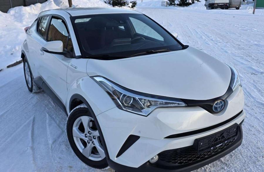 Balts Toyota C-HR 2018 Šauļi, ar dzinēja tilpumu 1.80 L un nobraukumu 180 tūkst. km par 14200 €, foto 13 vietnē AUTOMOTO.COM.LV