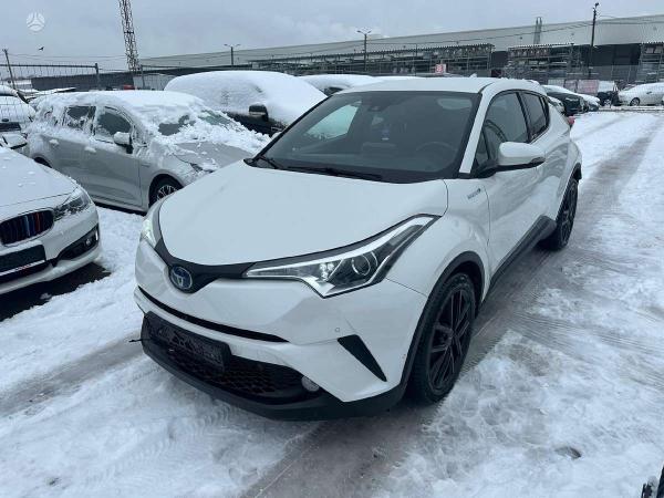 Balts Toyota C-HR 2018 Kauņa, ar dzinēja tilpumu 1.80 L un nobraukumu 149 tūkst. km par 15800 €, foto 6 vietnē AUTOMOTO.COM.LV
