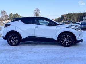 White Toyota C-HR 2018 in Vilnius, with an engine capacity of 1.80 L and mileage of 185 thousand km for 15450 €, photo 7 on AUTOMOTO.COM.LV