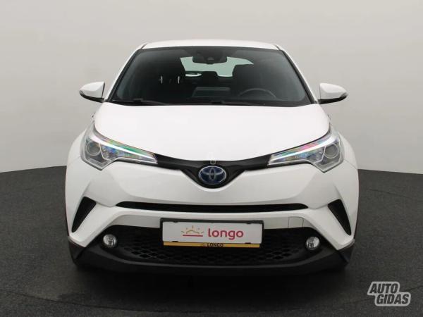 Balts Toyota C-HR 2018 Viļņa, ar dzinēja tilpumu 1.80 L un nobraukumu 196 tūkst. km par 15199 €, foto 3 vietnē AUTOMOTO.COM.LV