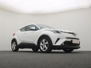 White Toyota C-HR 2018 in Vilnius, with an engine capacity of 1.80 L and mileage of 196 thousand km for 15199 €, photo 12 on AUTOMOTO.COM.LV
