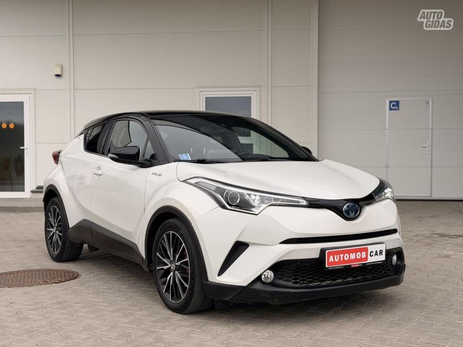 Белый Тойота C-HR 2018 в Вильнюс, объемом двигателя 1.80 л и пробегом 209 тыс. км за 13950 €, фото 4 на AUTOMOTO.COM.LV