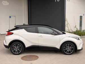 Белый Тойота C-HR 2018 в Вильнюс, объемом двигателя 1.80 л и пробегом 209 тыс. км за 13950 €, фото 5 на AUTOMOTO.COM.LV