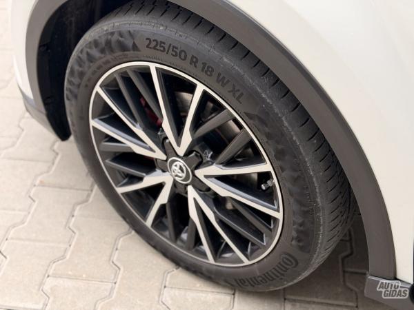 Белый Тойота C-HR 2018 в Вильнюс, объемом двигателя 1.80 л и пробегом 209 тыс. км за 13950 €, фото 9 на AUTOMOTO.COM.LV