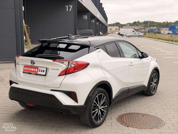 Белый Тойота C-HR 2018 в Вильнюс, объемом двигателя 1.80 л и пробегом 209 тыс. км за 13950 €, фото 4 на AUTOMOTO.COM.LV