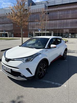 Белый Тойота C-HR 2018 в Клайпеда, объемом двигателя 1.20 л и пробегом 58 тыс. км за 14500 €, фото 10 на AUTOMOTO.COM.LV
