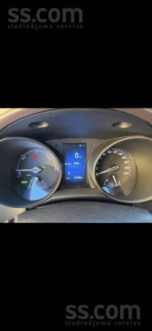 Balts Toyota C-HR 2018 Rīga, ar dzinēja tilpumu 1.80 L un nobraukumu 91 tūkst. km par 17200 €, foto 12 vietnē AUTOMOTO.COM.LV