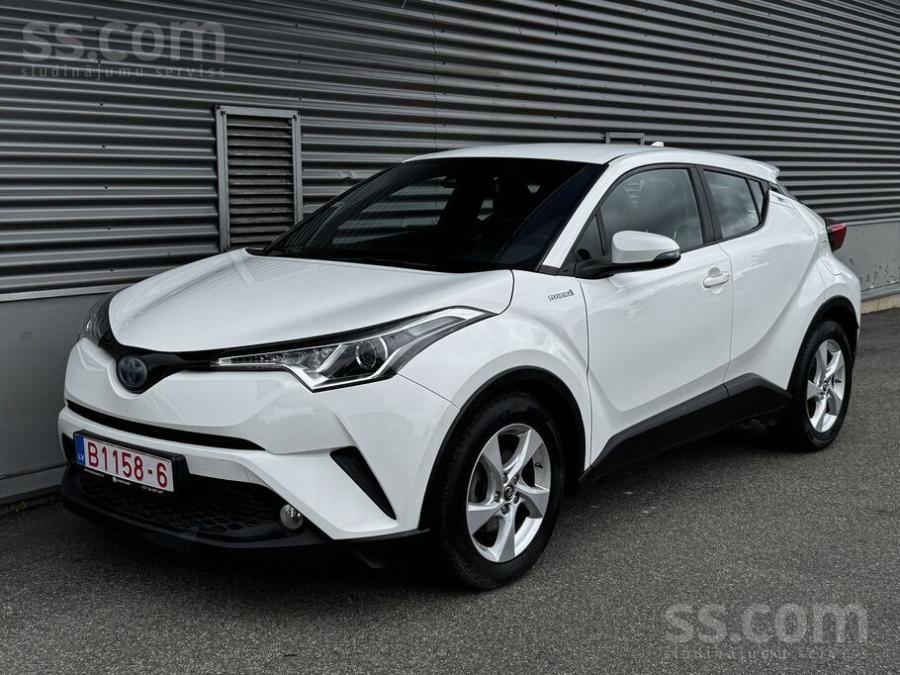 Balts Toyota C-HR 2018 Rīga, ar dzinēja tilpumu 1.80 L un nobraukumu 188 tūkst. km par 14900 €, foto 1 vietnē AUTOMOTO.COM.LV