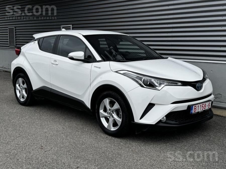 Balts Toyota C-HR 2018 Rīga, ar dzinēja tilpumu 1.80 L un nobraukumu 188 tūkst. km par 14900 €, foto 8 vietnē AUTOMOTO.COM.LV