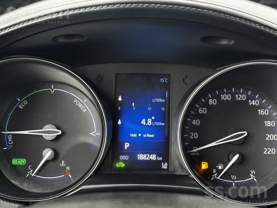 Balts Toyota C-HR 2018 Rīga, ar dzinēja tilpumu 1.80 L un nobraukumu 188 tūkst. km par 14900 €, foto 16 vietnē AUTOMOTO.COM.LV