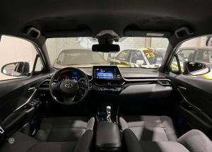 Белый Тойота C-HR 2018 в Клайпеда, объемом двигателя 1.80 л и пробегом 181 тыс. км за 15500 €, фото 24 на AUTOMOTO.COM.LV