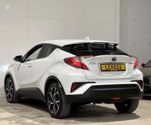 Белый Тойота C-HR 2018 в Клайпеда, объемом двигателя 1.80 л и пробегом 181 тыс. км за 15500 €, фото 27 на AUTOMOTO.COM.LV