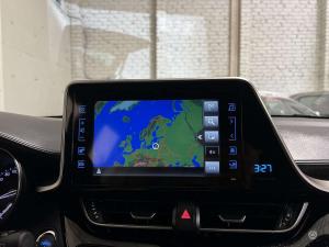Белый Тойота C-HR 2018 в Клайпеда, объемом двигателя 1.80 л и пробегом 181 тыс. км за 15500 €, фото 30 на AUTOMOTO.COM.LV