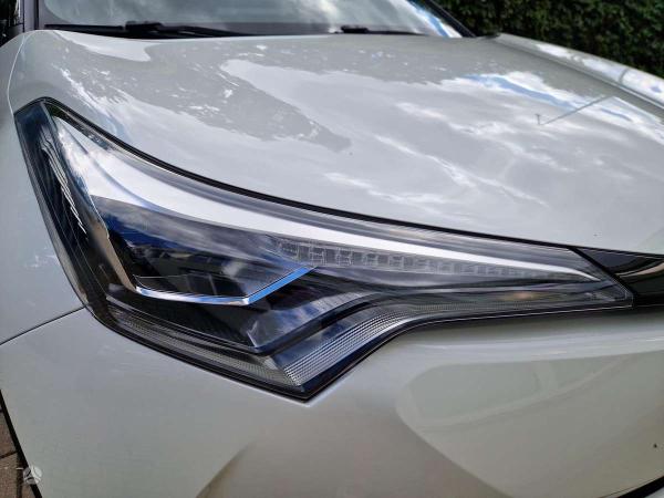 Balts Toyota C-HR 2018 Viļņa, ar dzinēja tilpumu 1.80 L un nobraukumu 110 tūkst. km par 17650 €, foto 4 vietnē AUTOMOTO.COM.LV