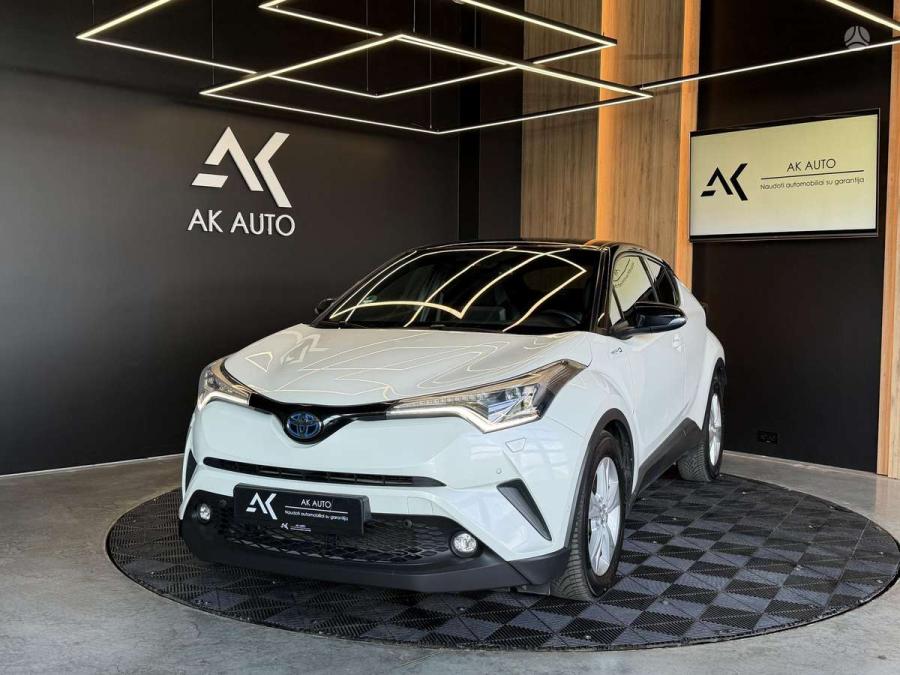 Белый Тойота C-HR 2018 в Каунас, объемом двигателя 1.80 л и пробегом 161 тыс. км за 17990 €, фото 6 на AUTOMOTO.COM.LV
