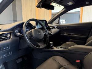 Белый Тойота C-HR 2018 в Каунас, объемом двигателя 1.80 л и пробегом 161 тыс. км за 17990 €, фото 13 на AUTOMOTO.COM.LV