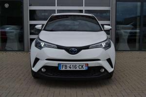 Белый Тойота C-HR 2018 в Вильнюс, объемом двигателя 1.80 л и пробегом 211 тыс. км за 15000 €, фото 4 на AUTOMOTO.COM.LV