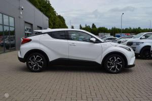Белый Тойота C-HR 2018 в Вильнюс, объемом двигателя 1.80 л и пробегом 211 тыс. км за 15000 €, фото 6 на AUTOMOTO.COM.LV