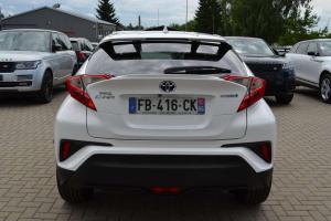 Белый Тойота C-HR 2018 в Вильнюс, объемом двигателя 1.80 л и пробегом 211 тыс. км за 15000 €, фото 9 на AUTOMOTO.COM.LV