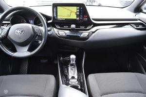 Белый Тойота C-HR 2018 в Вильнюс, объемом двигателя 1.80 л и пробегом 211 тыс. км за 15000 €, фото 34 на AUTOMOTO.COM.LV