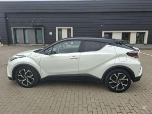 Белый Тойота C-HR 2018 в Каунас, объемом двигателя 1.80 л и пробегом 125 тыс. км за 16800 €, фото 20 на AUTOMOTO.COM.LV