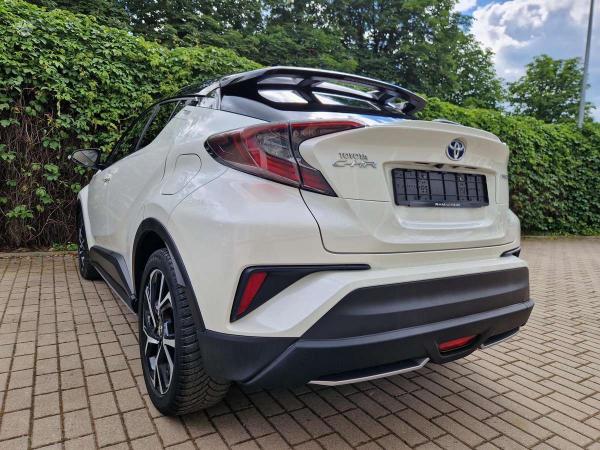 Balts Toyota C-HR 2018 Viļņa, ar dzinēja tilpumu 1.80 L un nobraukumu 110 tūkst. km par 17350 €, foto 9 vietnē AUTOMOTO.COM.LV