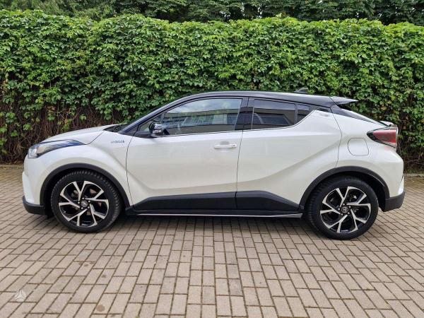 Balts Toyota C-HR 2018 Viļņa, ar dzinēja tilpumu 1.80 L un nobraukumu 110 tūkst. km par 17350 €, foto 10 vietnē AUTOMOTO.COM.LV