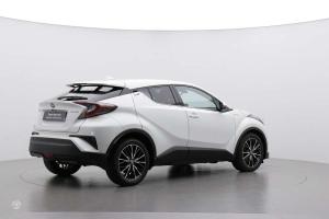 White Toyota C-HR 2018 in Vilnius, with an engine capacity of 1.80 L and mileage of 134 thousand km for 20500 €, photo 4 on AUTOMOTO.COM.LV