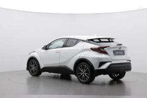 White Toyota C-HR 2018 in Vilnius, with an engine capacity of 1.80 L and mileage of 134 thousand km for 20500 €, photo 19 on AUTOMOTO.COM.LV