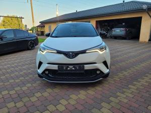 Balts Toyota C-HR 2018 Viļņa, ar dzinēja tilpumu 1.86 L un nobraukumu 187 tūkst. km par 15300 €, foto 5 vietnē AUTOMOTO.COM.LV