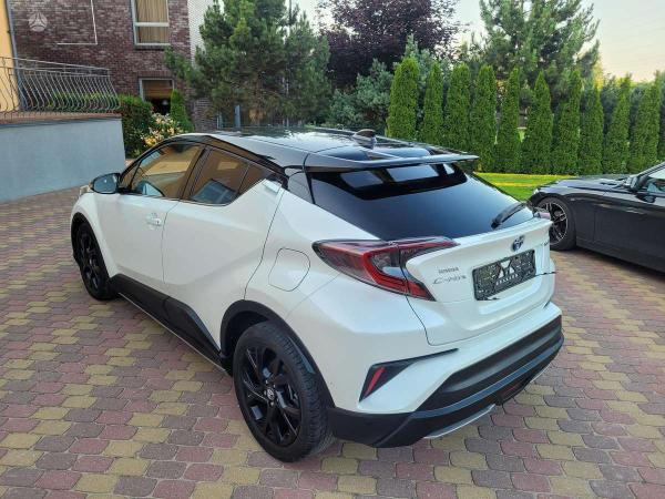 Balts Toyota C-HR 2018 Viļņa, ar dzinēja tilpumu 1.86 L un nobraukumu 187 tūkst. km par 15300 €, foto 10 vietnē AUTOMOTO.COM.LV