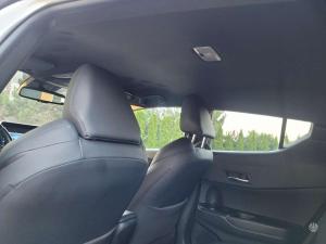 Balts Toyota C-HR 2018 Viļņa, ar dzinēja tilpumu 1.86 L un nobraukumu 187 tūkst. km par 15300 €, foto 15 vietnē AUTOMOTO.COM.LV