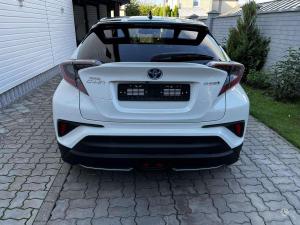 Белый Тойота C-HR 2018 в Вильнюс, объемом двигателя 1.80 л и пробегом 110 тыс. км за 16950 €, фото 6 на AUTOMOTO.COM.LV