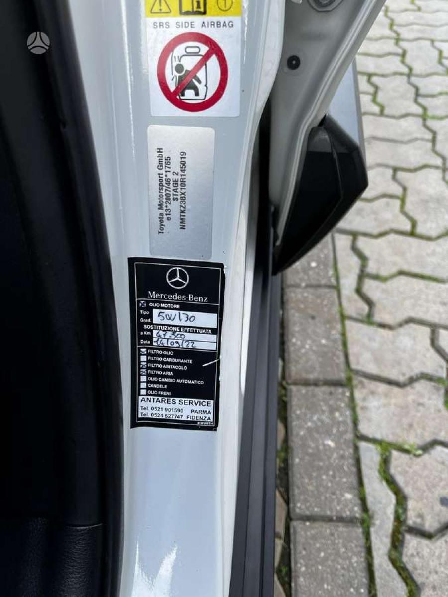 Белый Тойота C-HR 2018 в Вильнюс, объемом двигателя 1.80 л и пробегом 110 тыс. км за 16950 €, фото 14 на AUTOMOTO.COM.LV