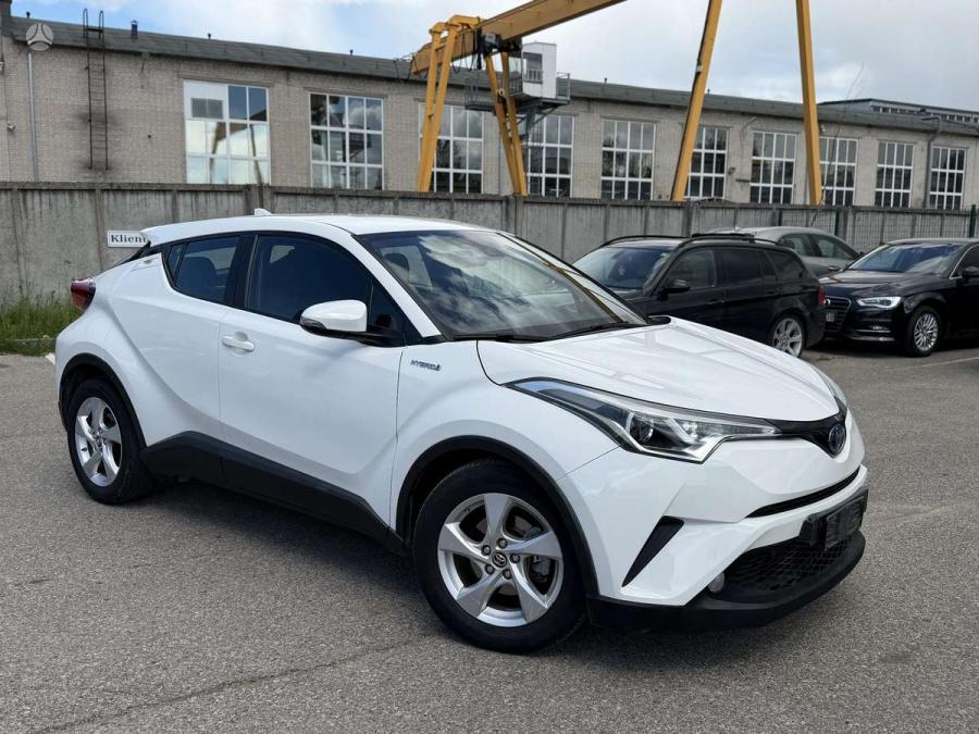 Balts Toyota C-HR 2018 Viļņa, ar dzinēja tilpumu 1.80 L un nobraukumu 261 tūkst. km par 11900 €, foto 8 vietnē AUTOMOTO.COM.LV