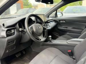 Balts Toyota C-HR 2018 Viļņa, ar dzinēja tilpumu 1.80 L un nobraukumu 261 tūkst. km par 11900 €, foto 18 vietnē AUTOMOTO.COM.LV