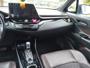 Белый Тойота C-HR 2018 в Рига, объемом двигателя 1.80 л и пробегом 104 тыс. км за 17300 €, фото 9 на AUTOMOTO.COM.LV