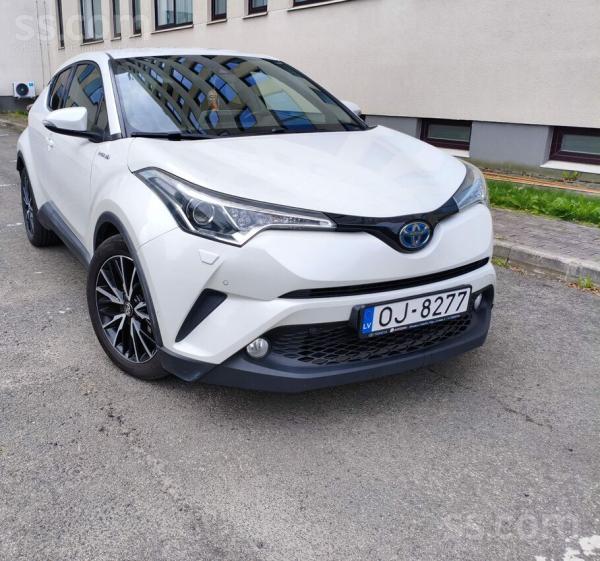 Белый Тойота C-HR 2018 в Рига, объемом двигателя 1.80 л и пробегом 104 тыс. км за 17300 €, фото 10 на AUTOMOTO.COM.LV